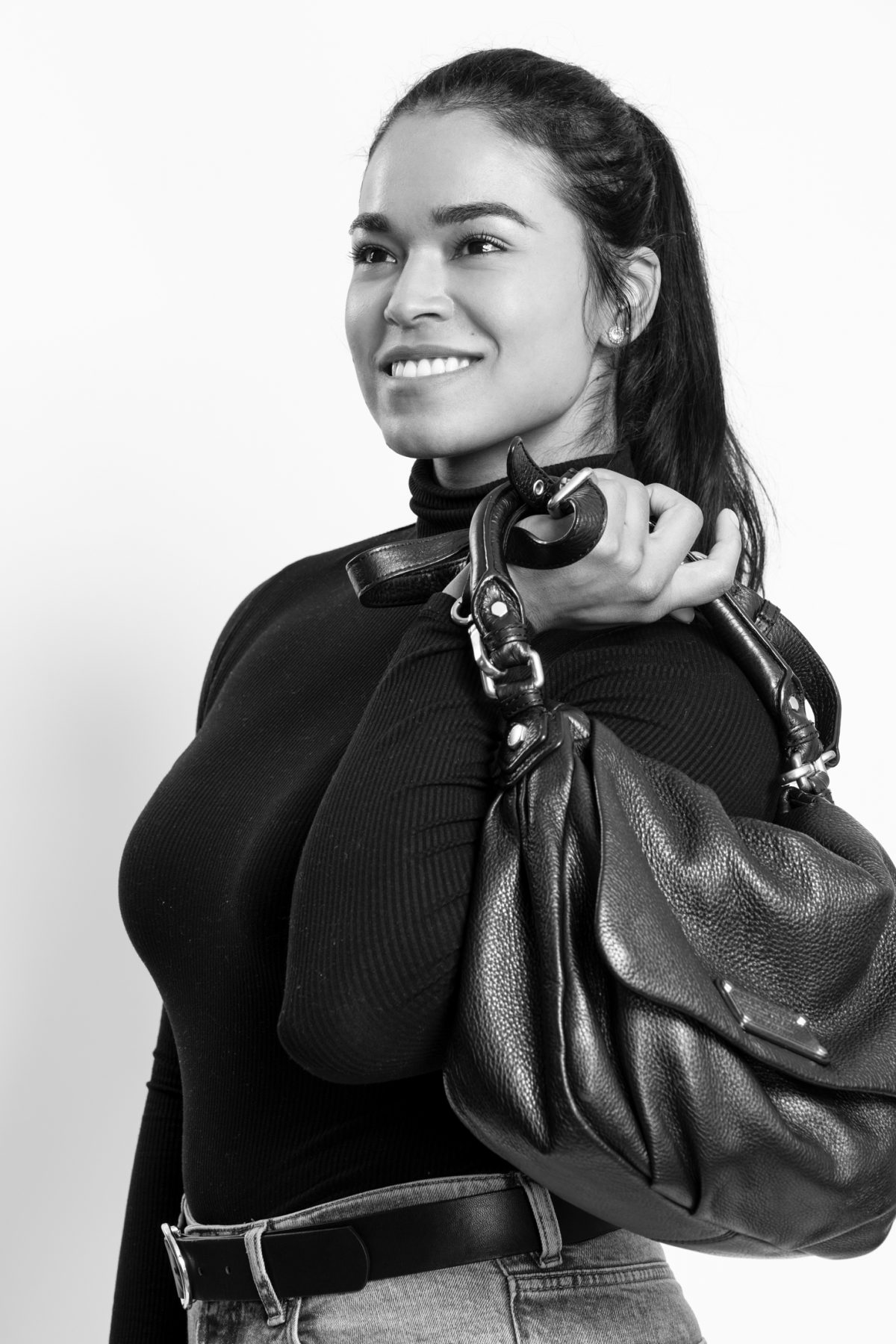 Claudia Honorio - Assets Model Agency