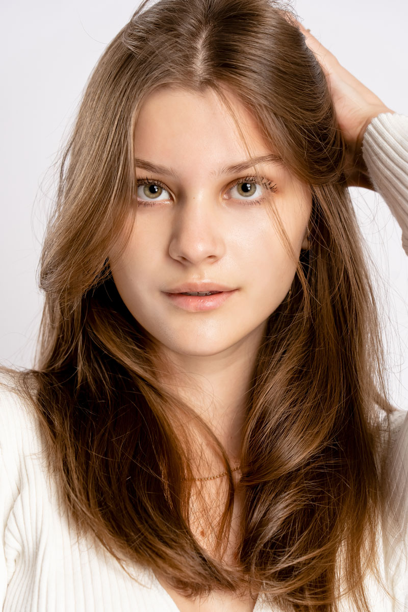 Dasha - Assets Model Agency