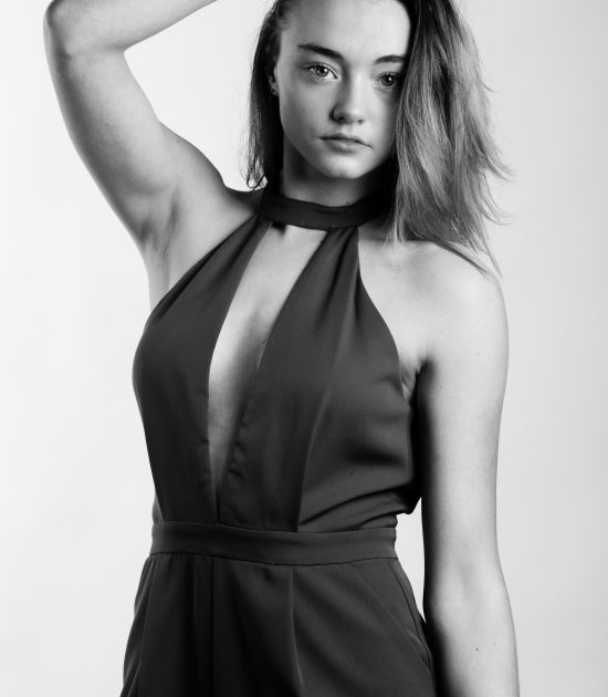 Robyn - Assets Model Agency